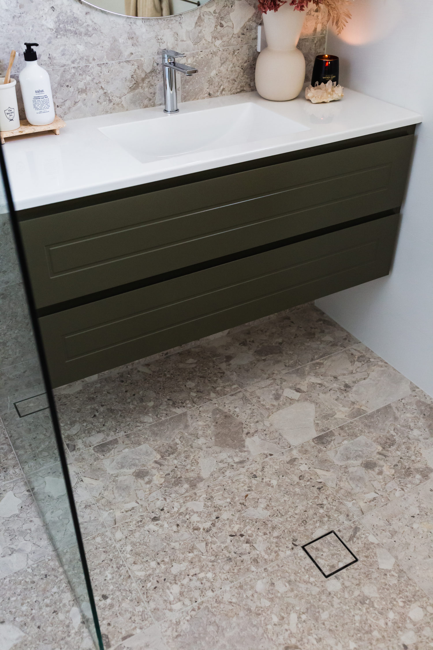 Bermuda Square Megaflex Floor Waste